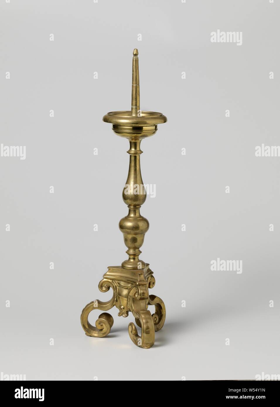 Rib triangular hi-res stock photography and images - Alamy