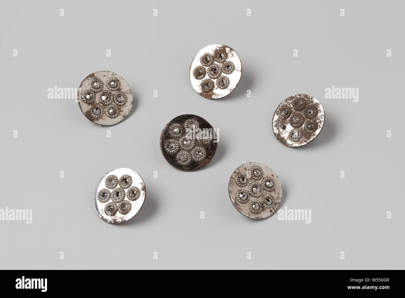 Grinding foundation hi-res stock photography and images - Alamy