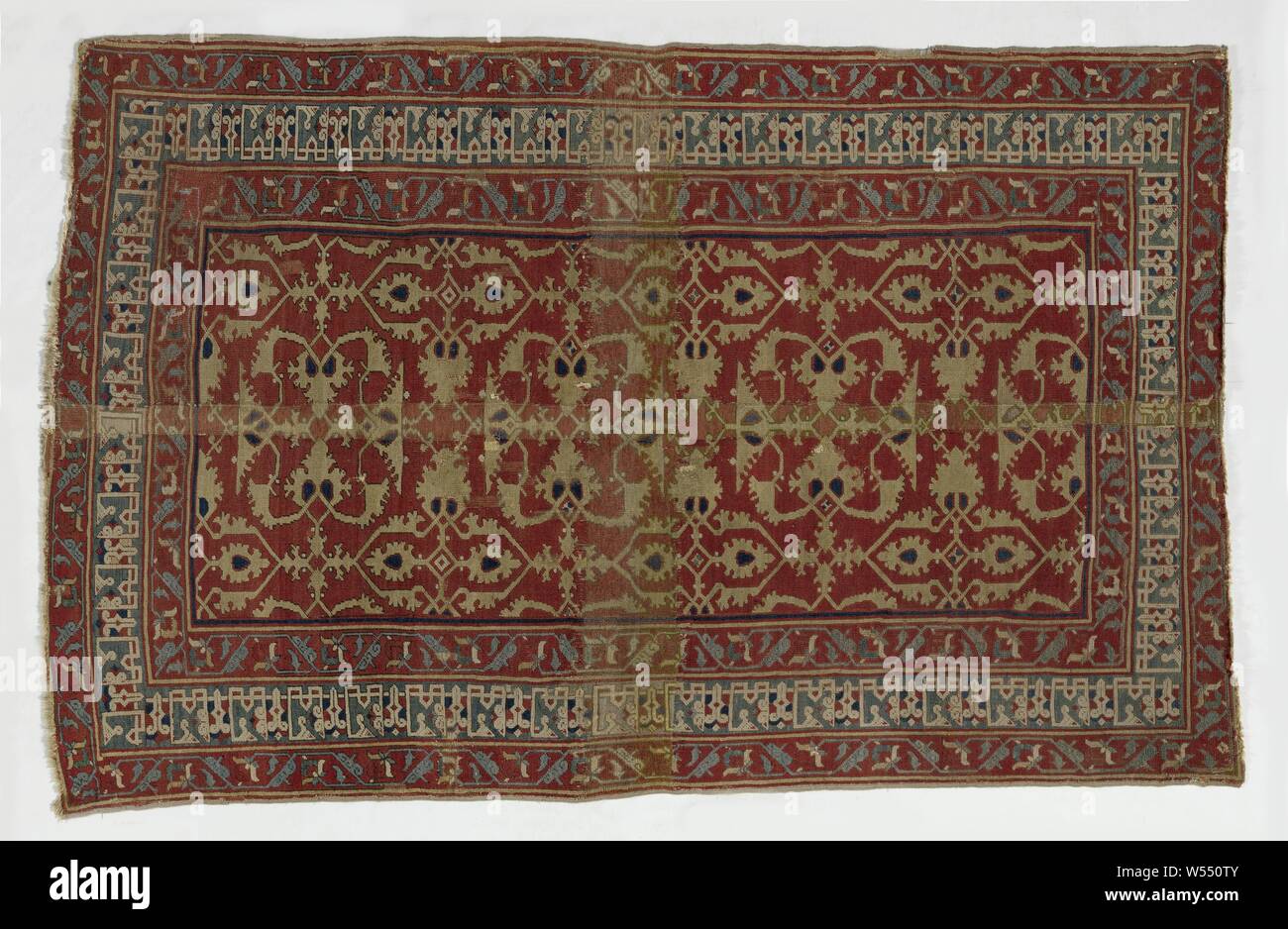 Larger rug hi-res stock photography and images - Alamy