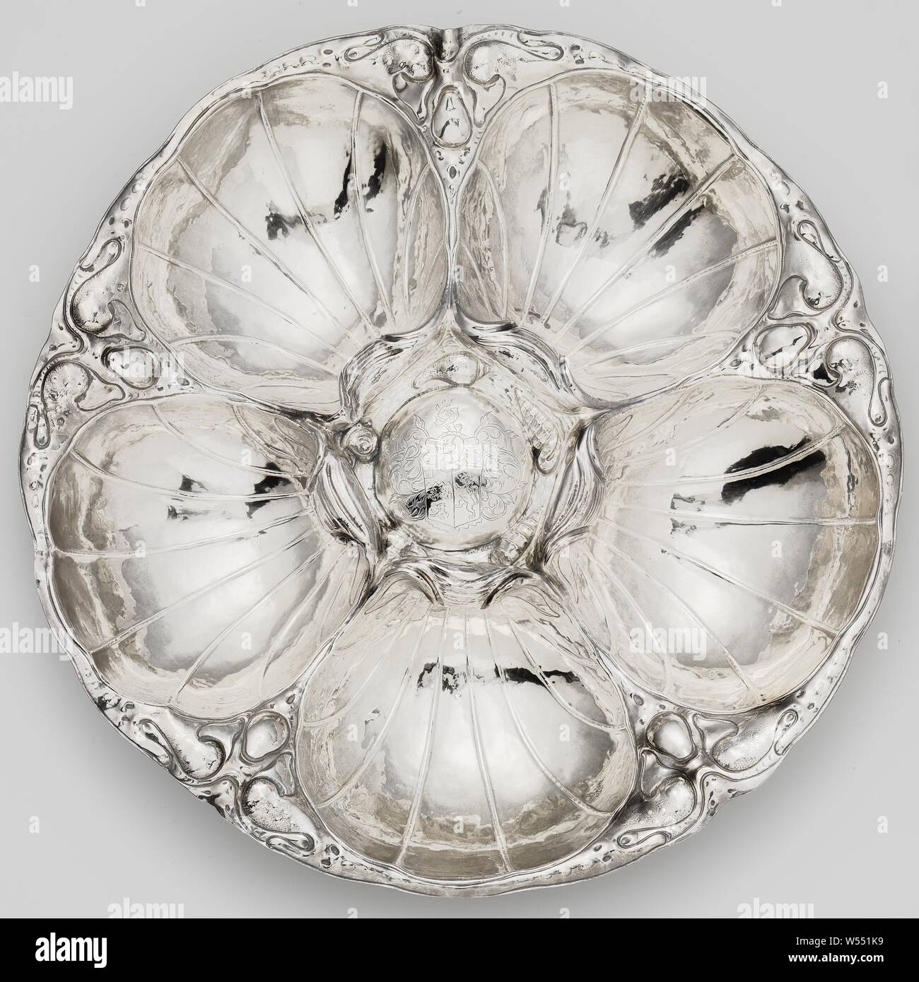 Five shell shaped floors hi-res stock photography and images - Alamy