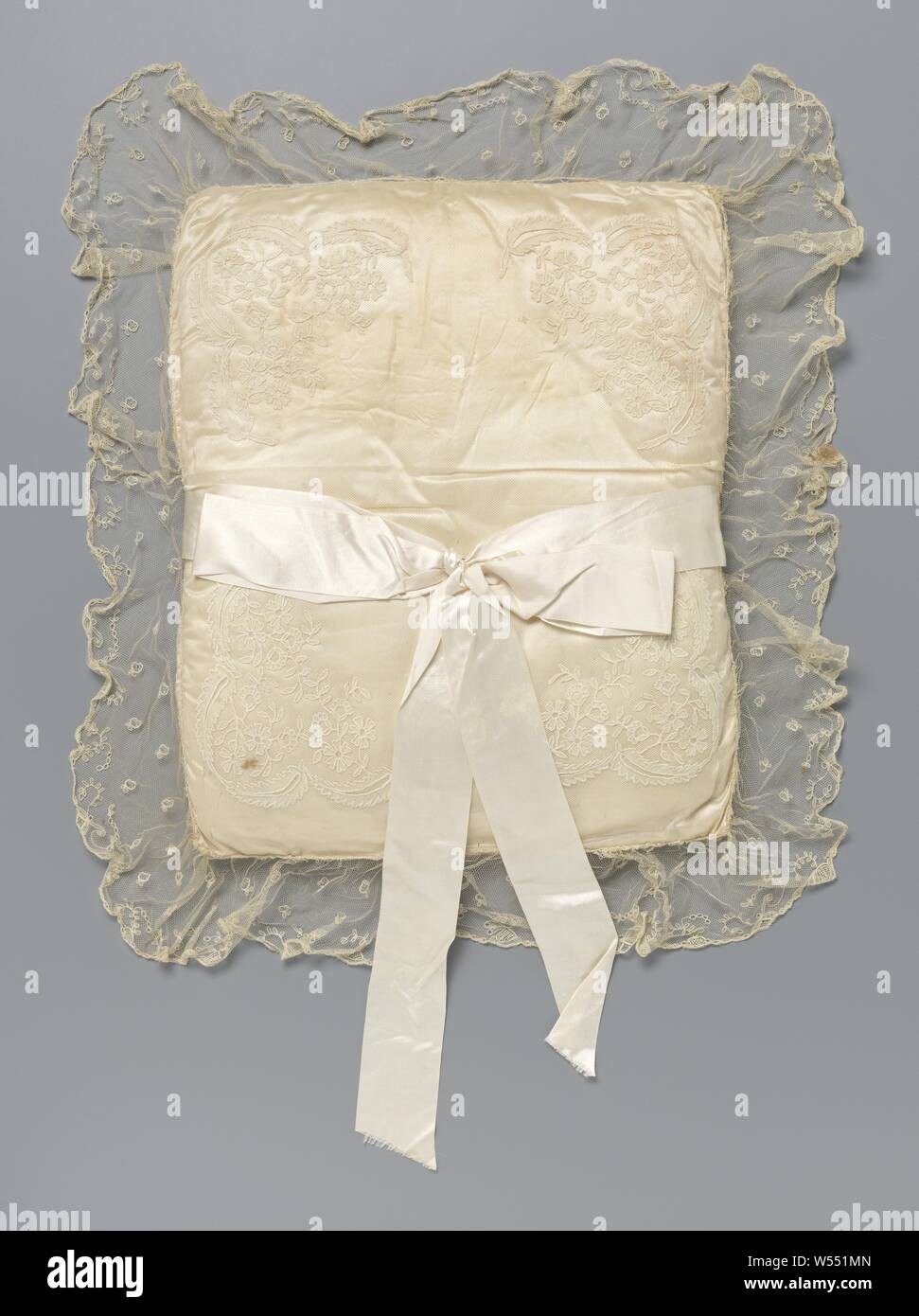 V shaped frame hi-res stock photography and images - Alamy