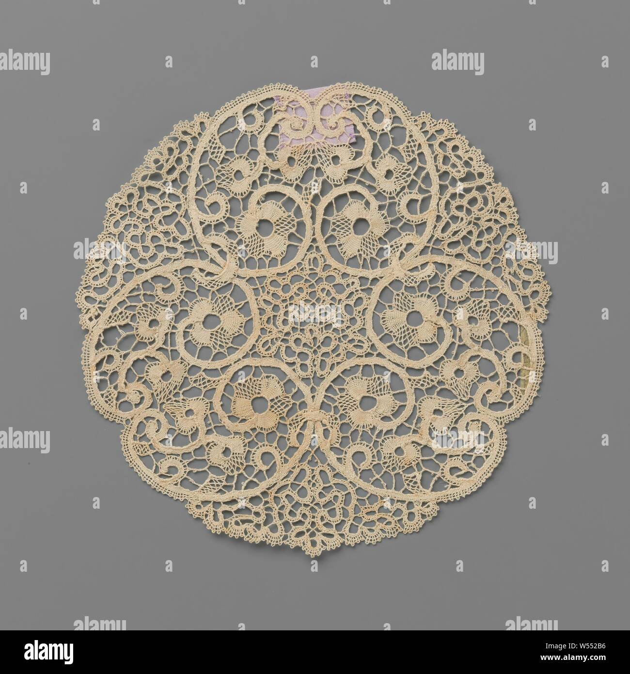 Two volute petals hi-res stock photography and images - Alamy