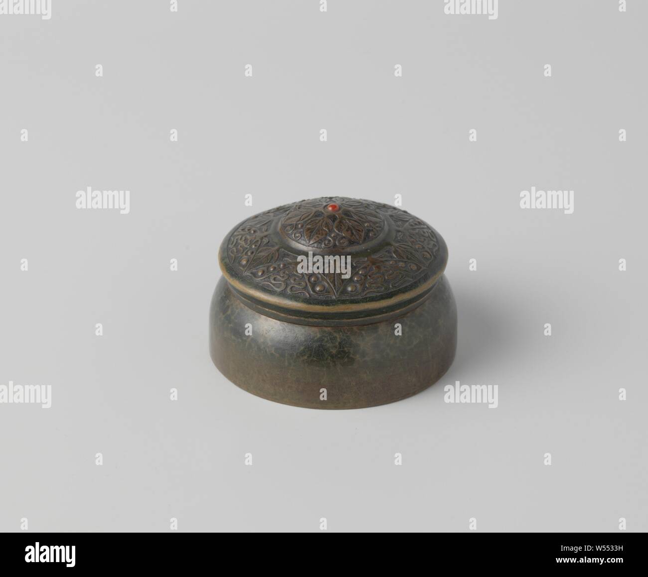 Container made from fabric hi-res stock photography and images - Alamy