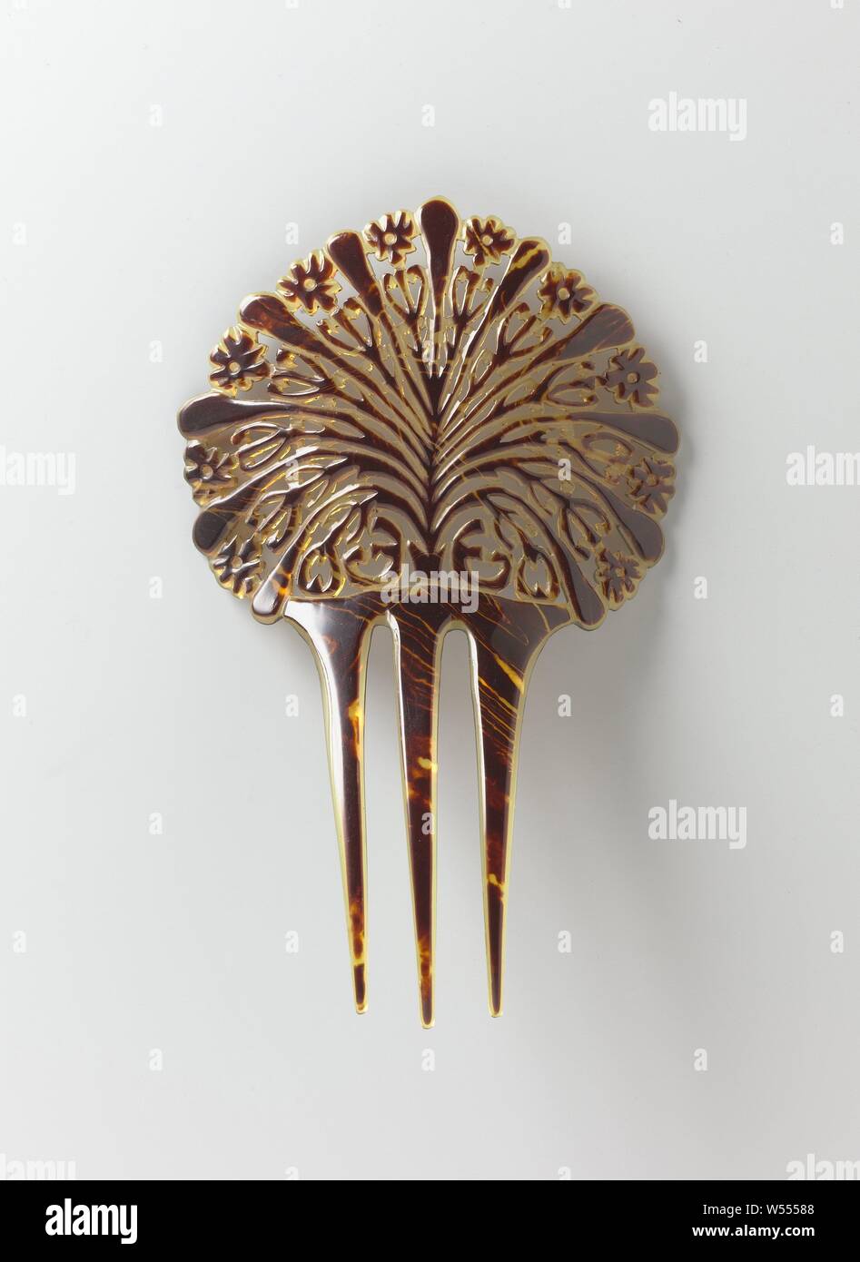 Fanning leaf motif hi-res stock photography and images - Alamy