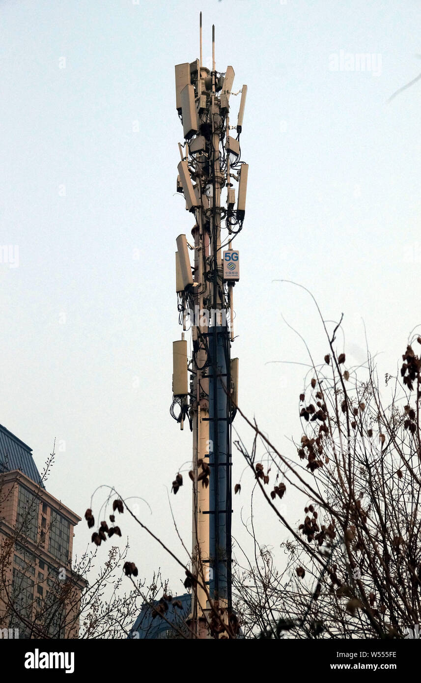 5g base station hi-res stock photography and images - Alamy