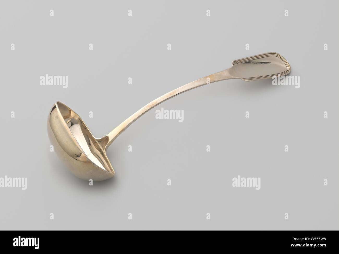 Rounded rectangular tray hi-res stock photography and images - Alamy