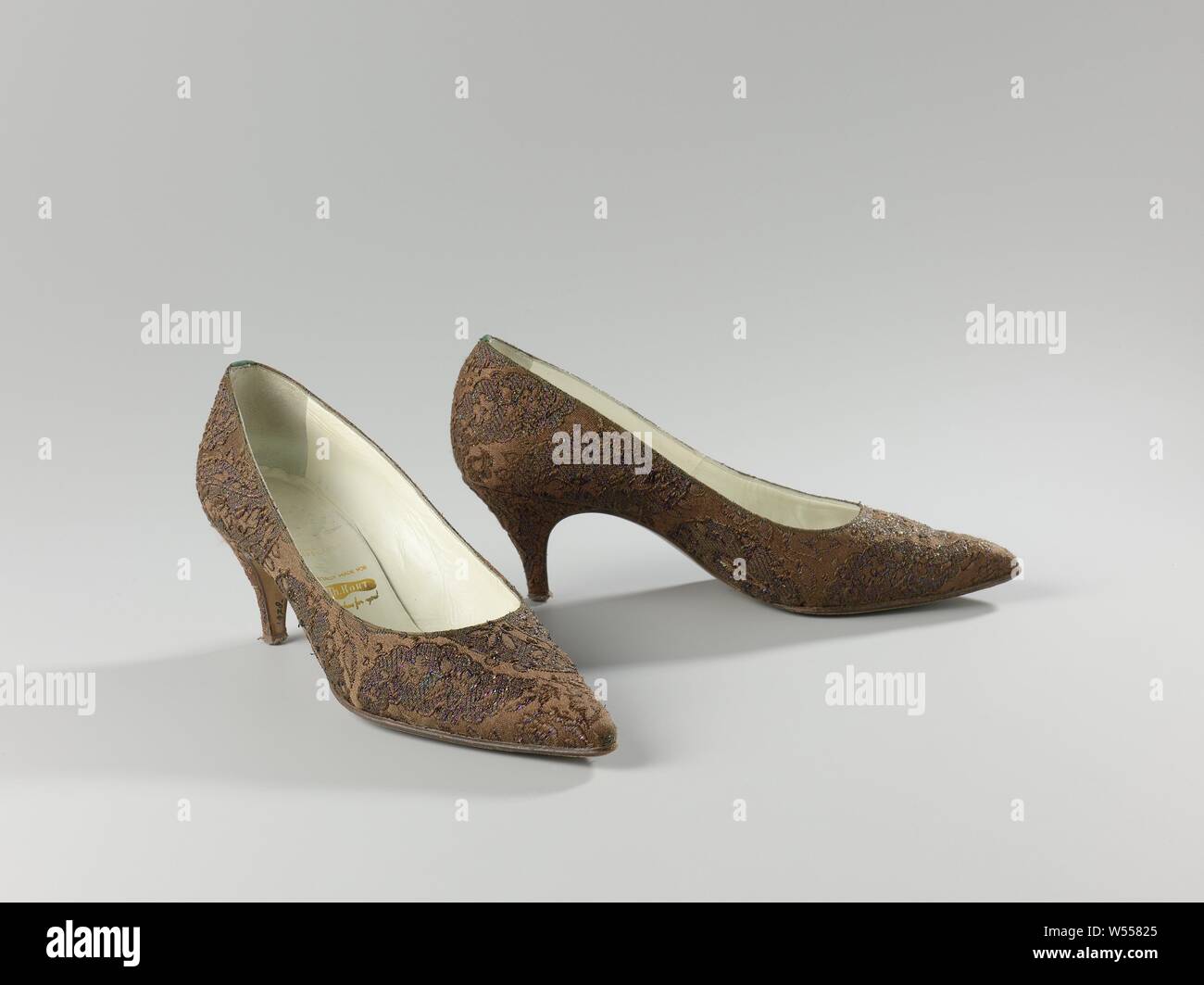 Sole threads hi-res stock photography and images - Alamy