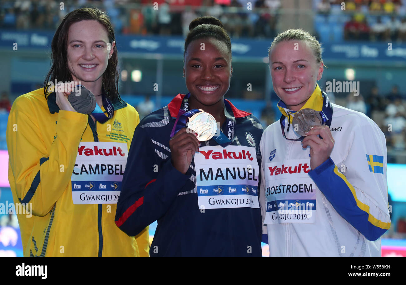 Women's 100m freestyle Gold medalist Simone Manuel (C) of the United ...