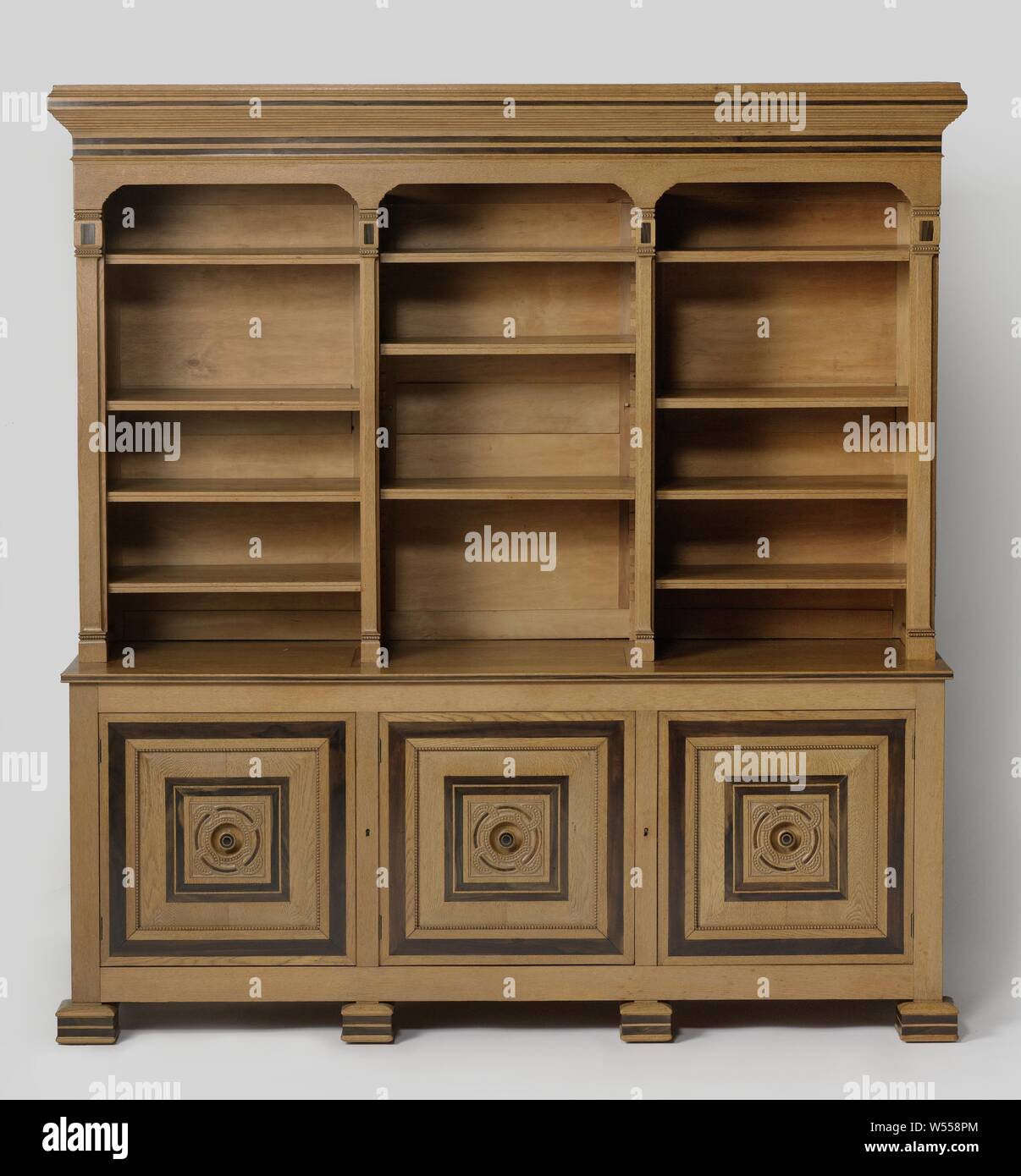 Enclosed shelves hi-res stock photography and images - Alamy