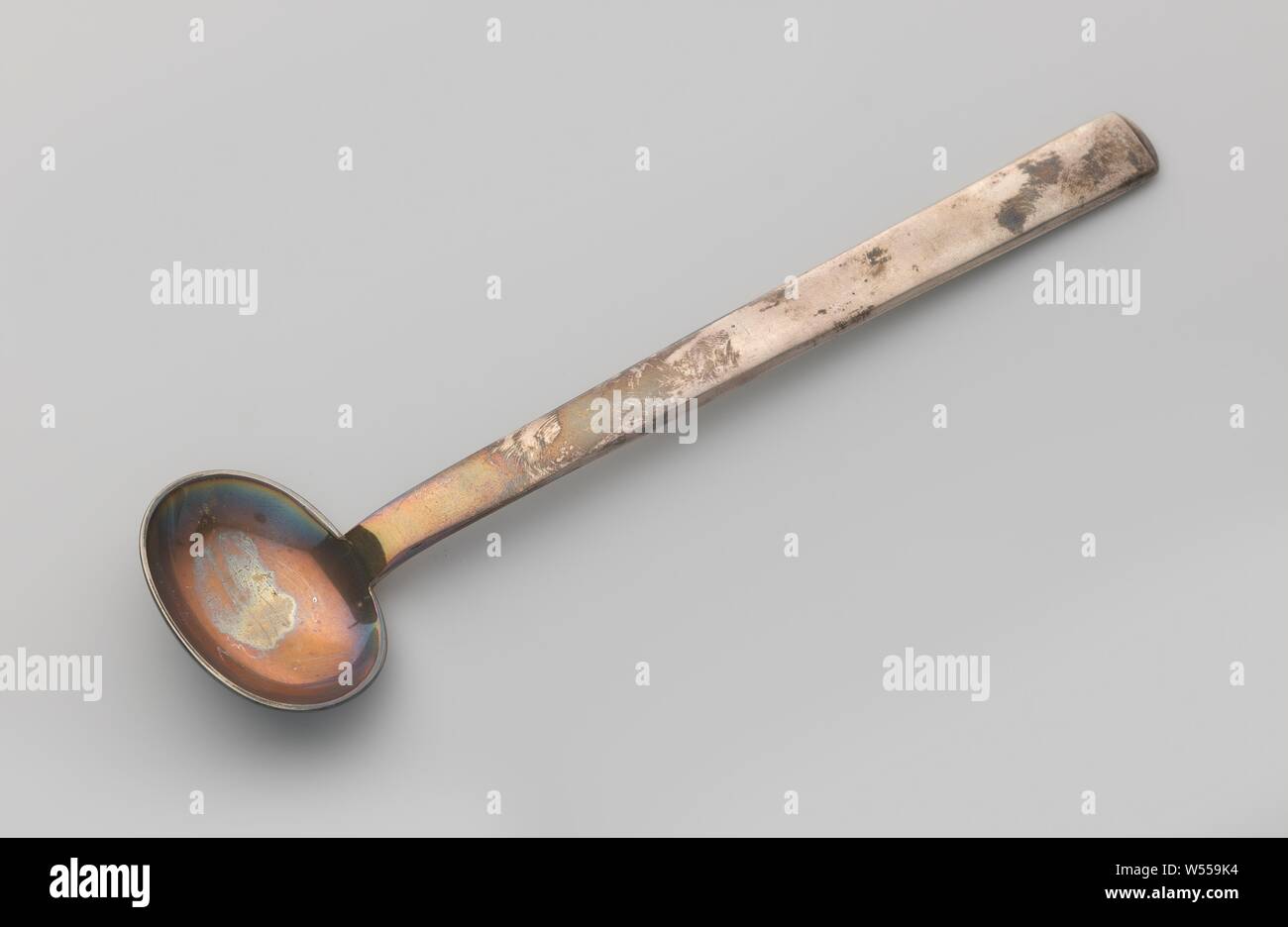 Spoon with an oval tray perpendicular to the handle, Spoon with an oval ...