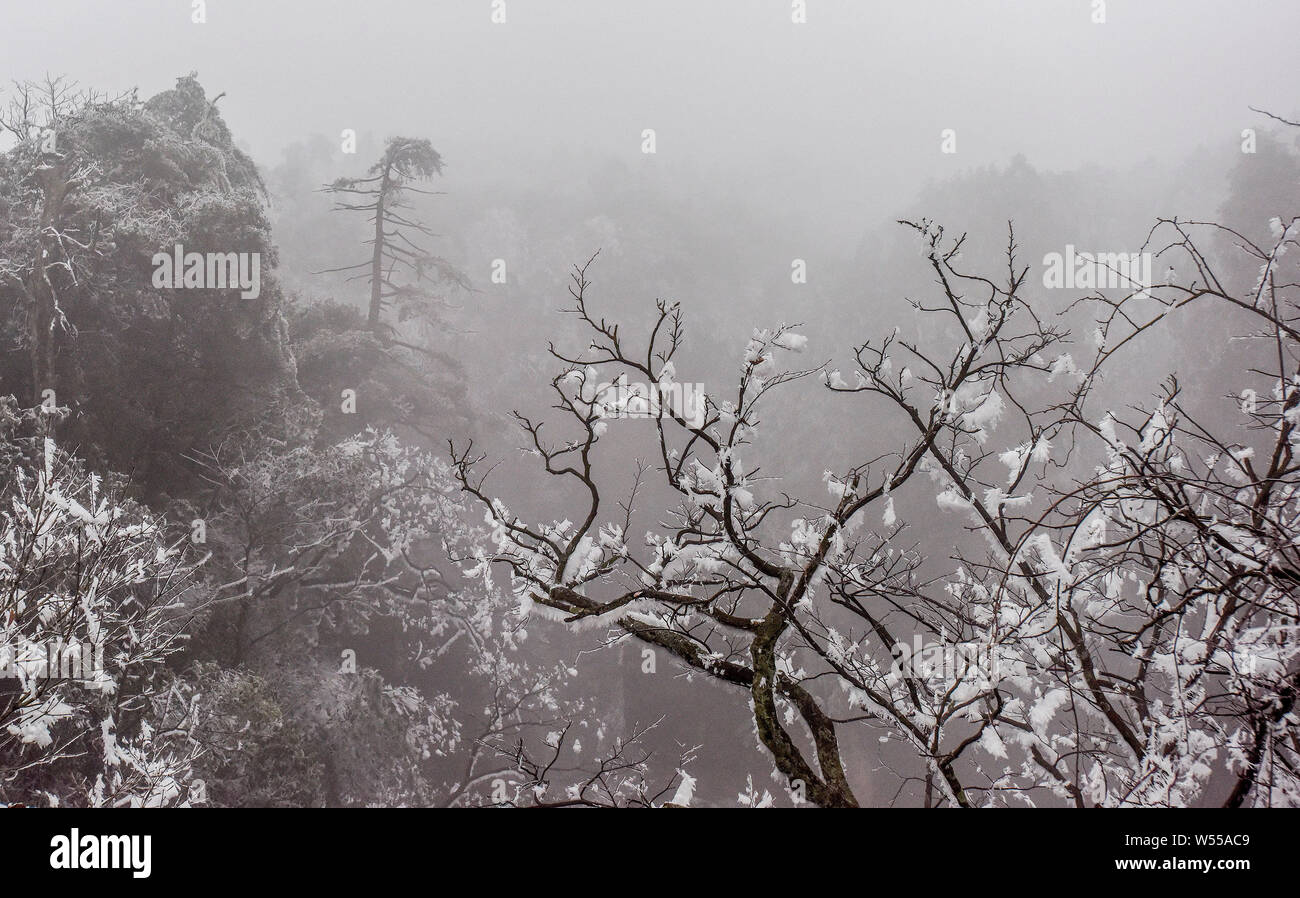 Xianren bridge hi-res stock photography and images - Alamy