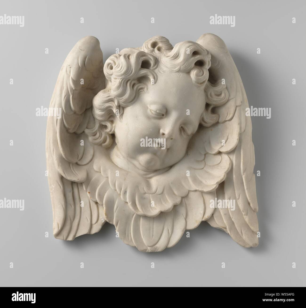 White marble angels head hi-res stock photography and images - Alamy