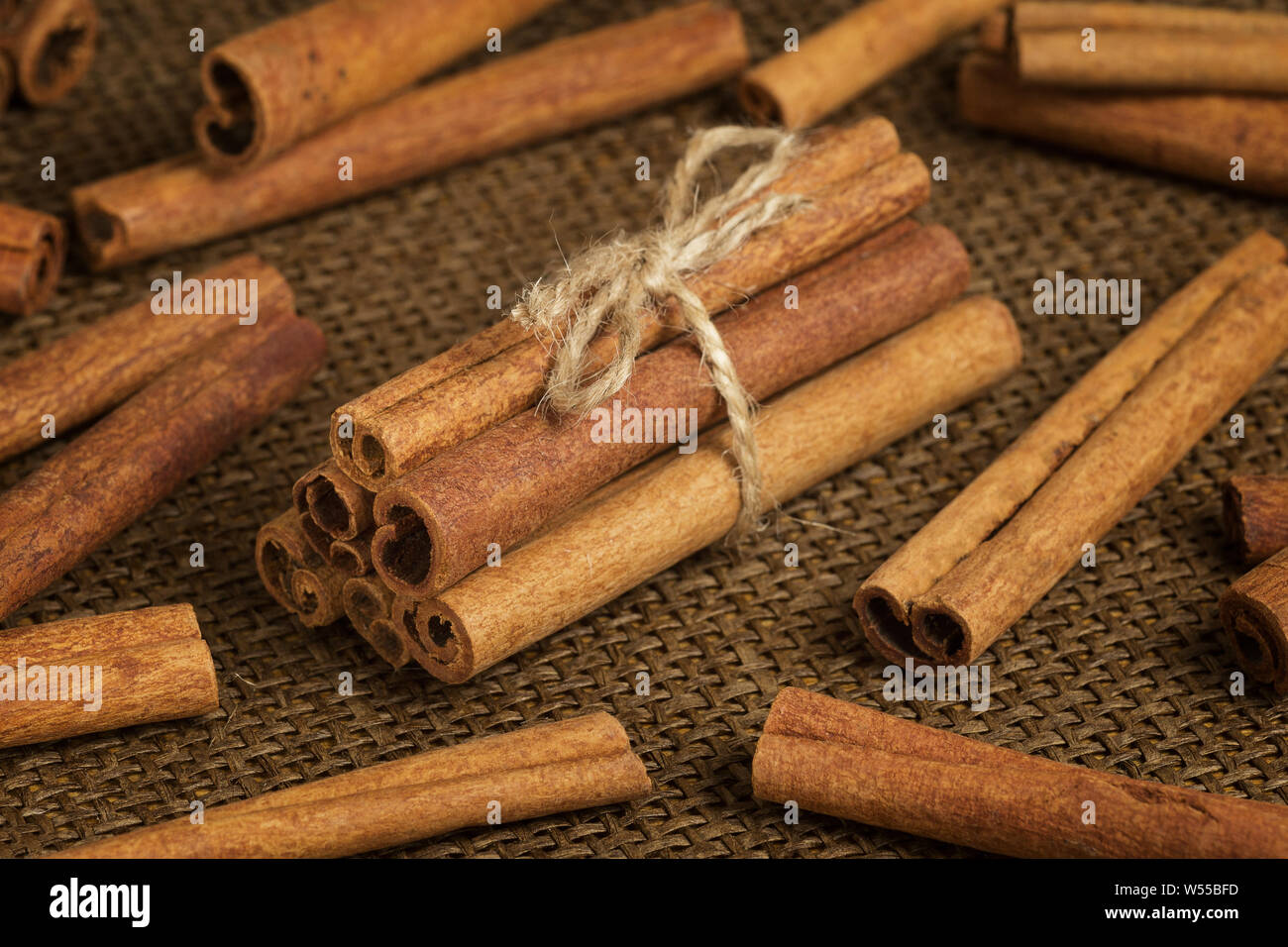 A tube of cinnamon hi-res stock photography and images - Alamy