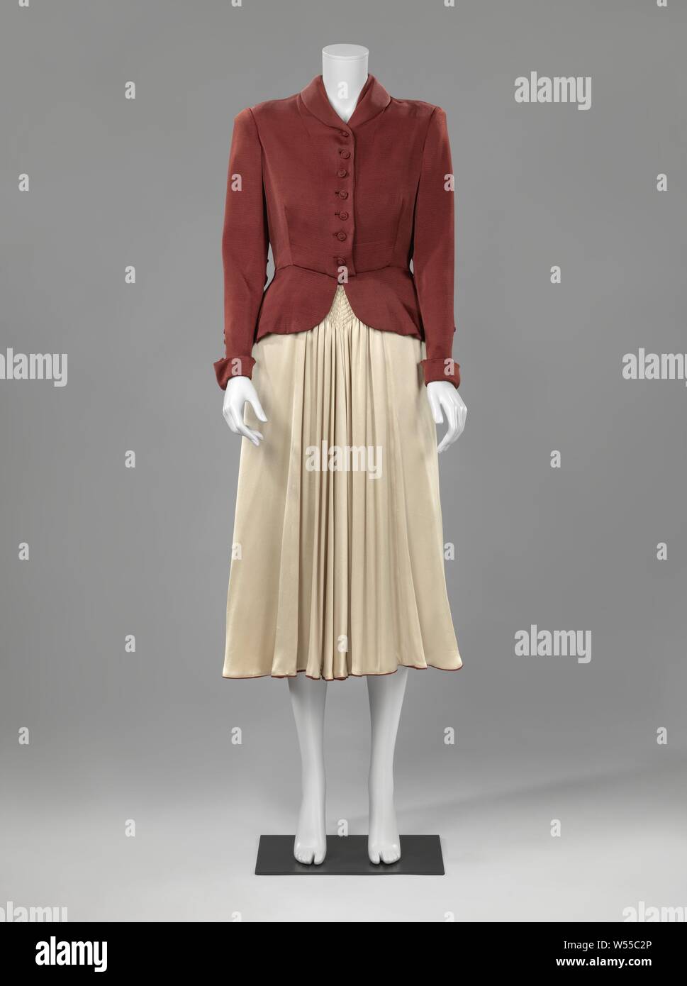 Matching burgundy red jacket hi-res stock photography and images - Alamy