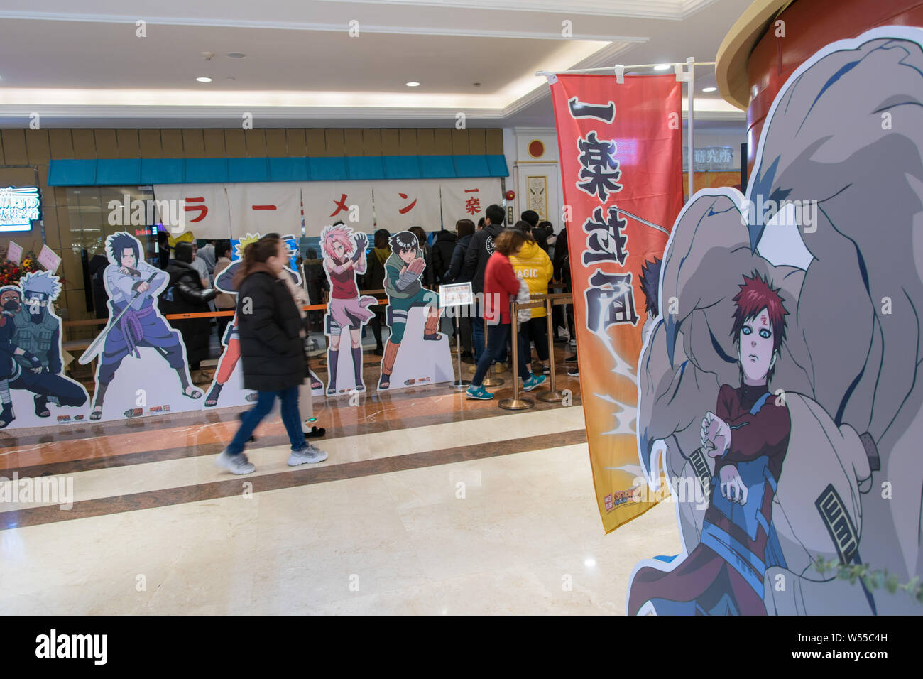 Chinese customers and manga fans queue up in the world's first licensed ...