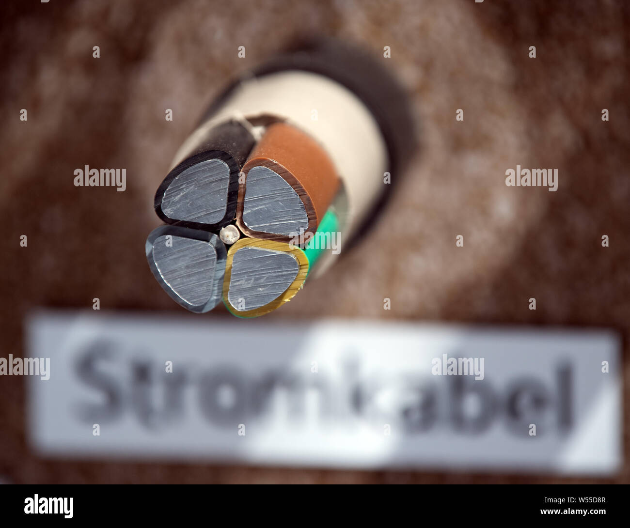 Power line cross section hi-res stock photography and images - Alamy