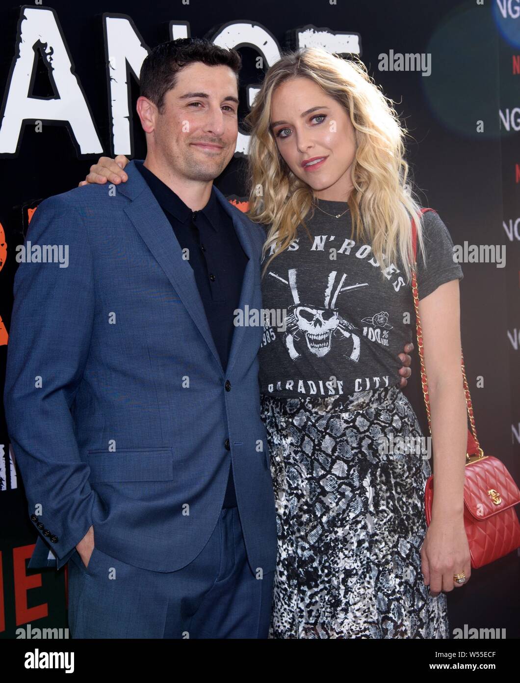 Jason Biggs, Jenny Mollen at arrivals for ORANGE IS THE NEW BLACK Final ...