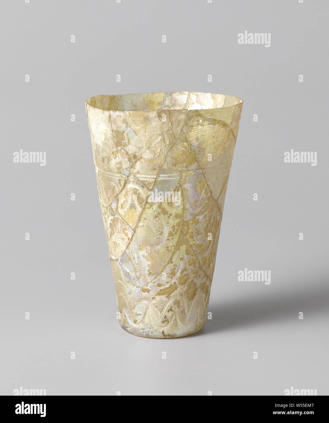 Wall incised lines hi-res stock photography and images - Alamy