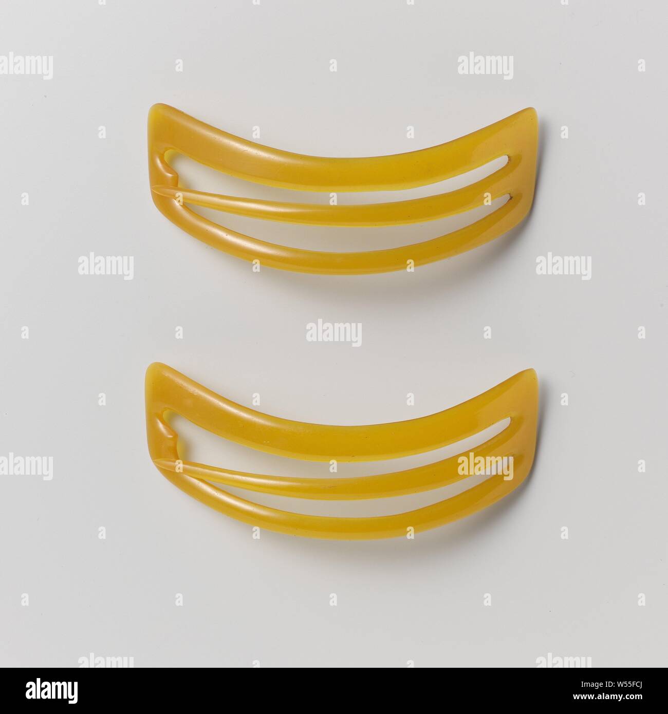 Curved trapezoidal shape hi-res stock photography and images - Alamy