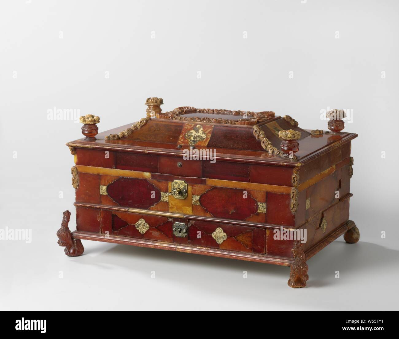 Weapon boxes hi-res stock photography and images - Alamy