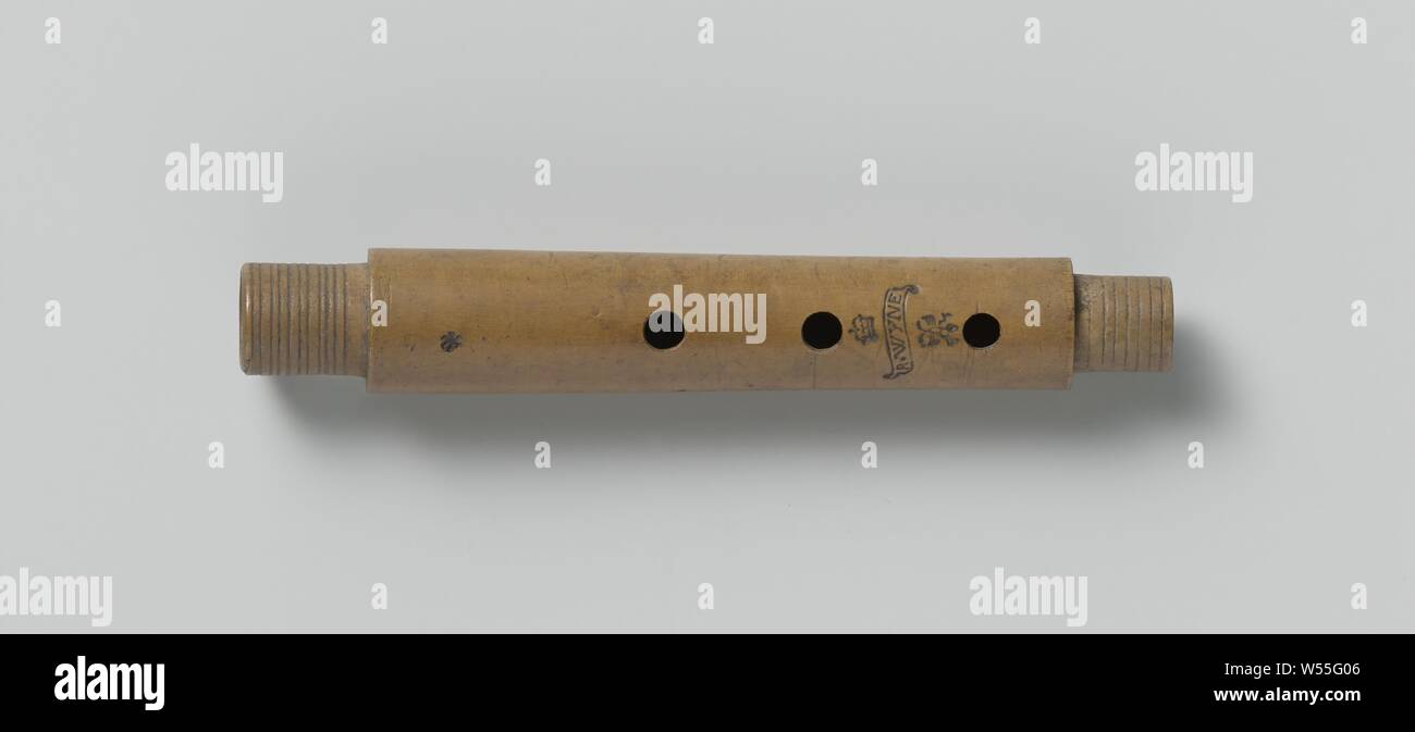 Middle part hi-res stock photography and images - Alamy