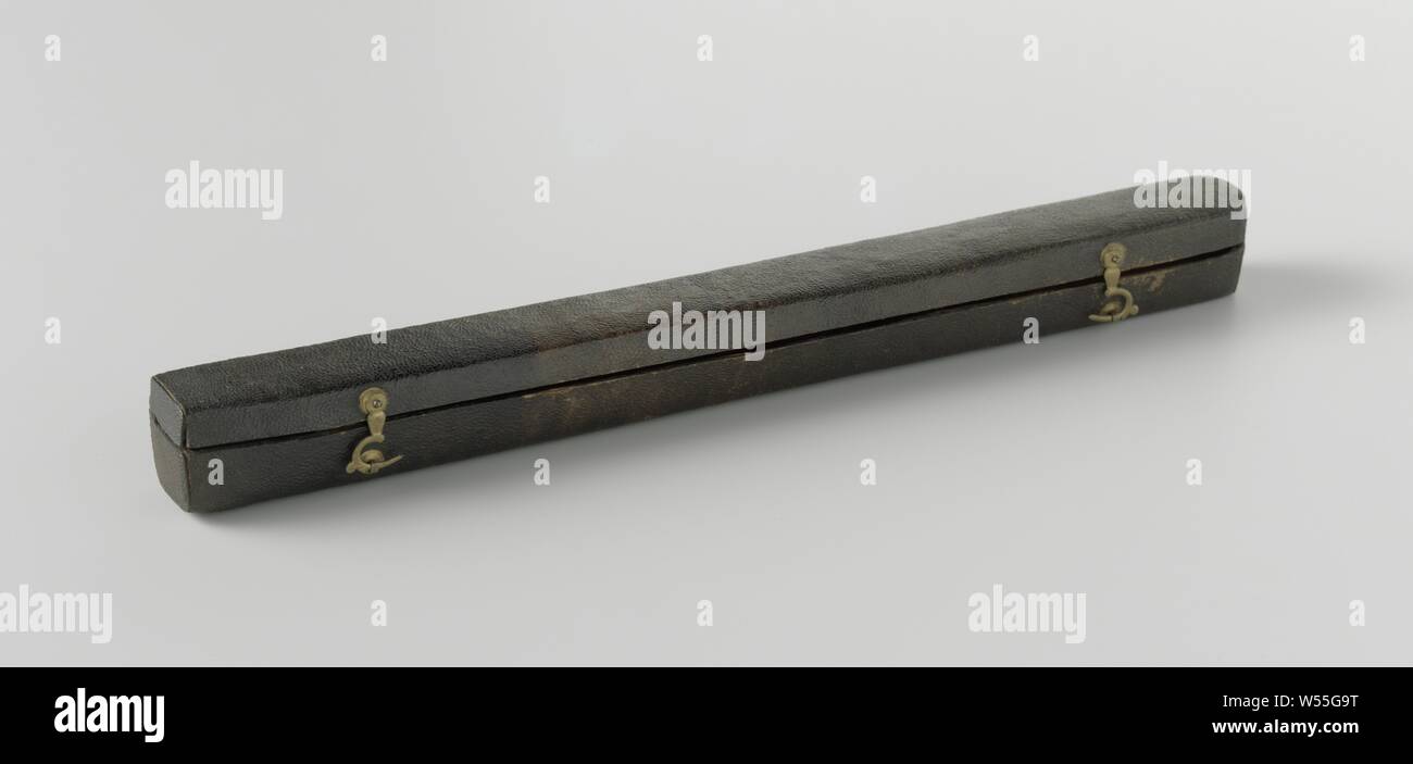 Two copper closures hi-res stock photography and images - Alamy