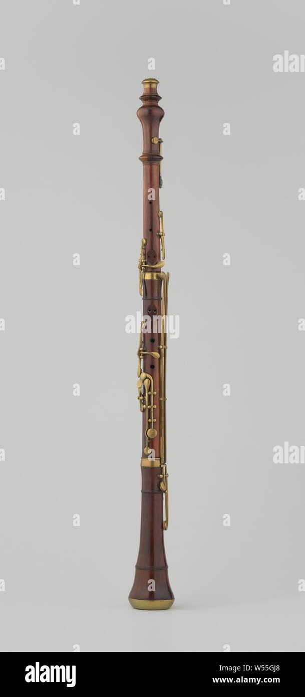 Oboe instrument hi-res stock photography and images - Alamy