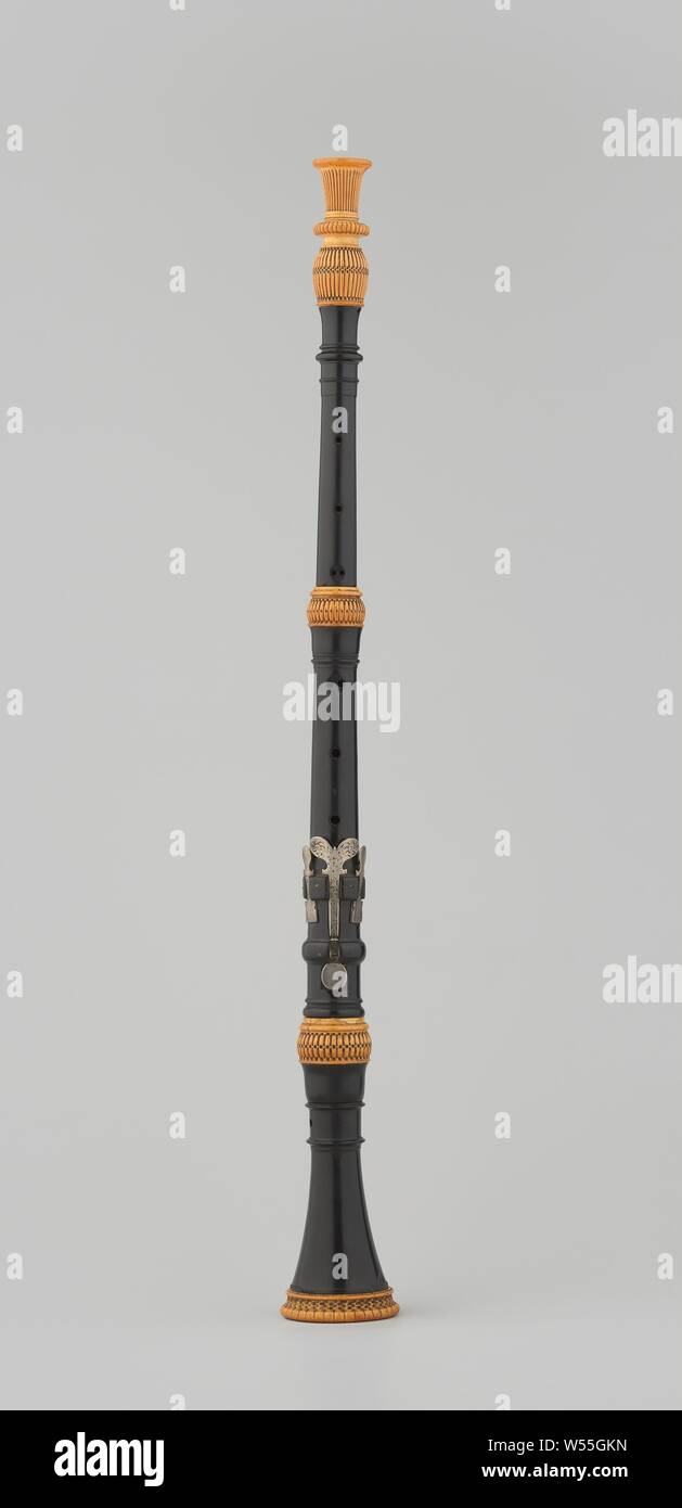 Ebony oboe hi-res stock photography and images - Alamy