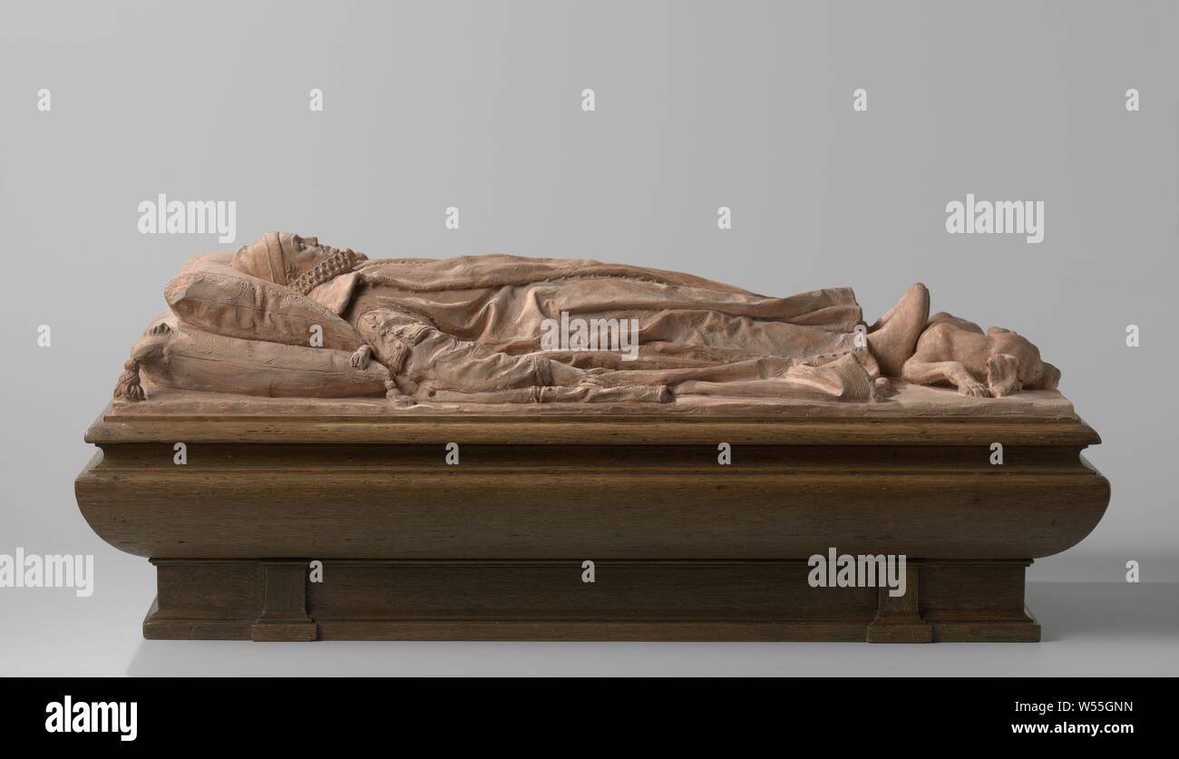 Shod feet resting hi-res stock photography and images - Alamy