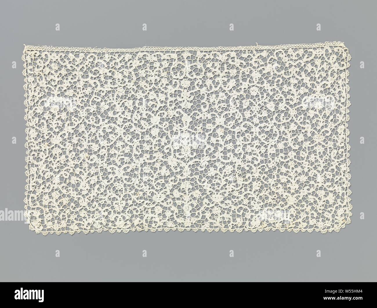 Vases of flowers hi-res stock photography and images - Alamy