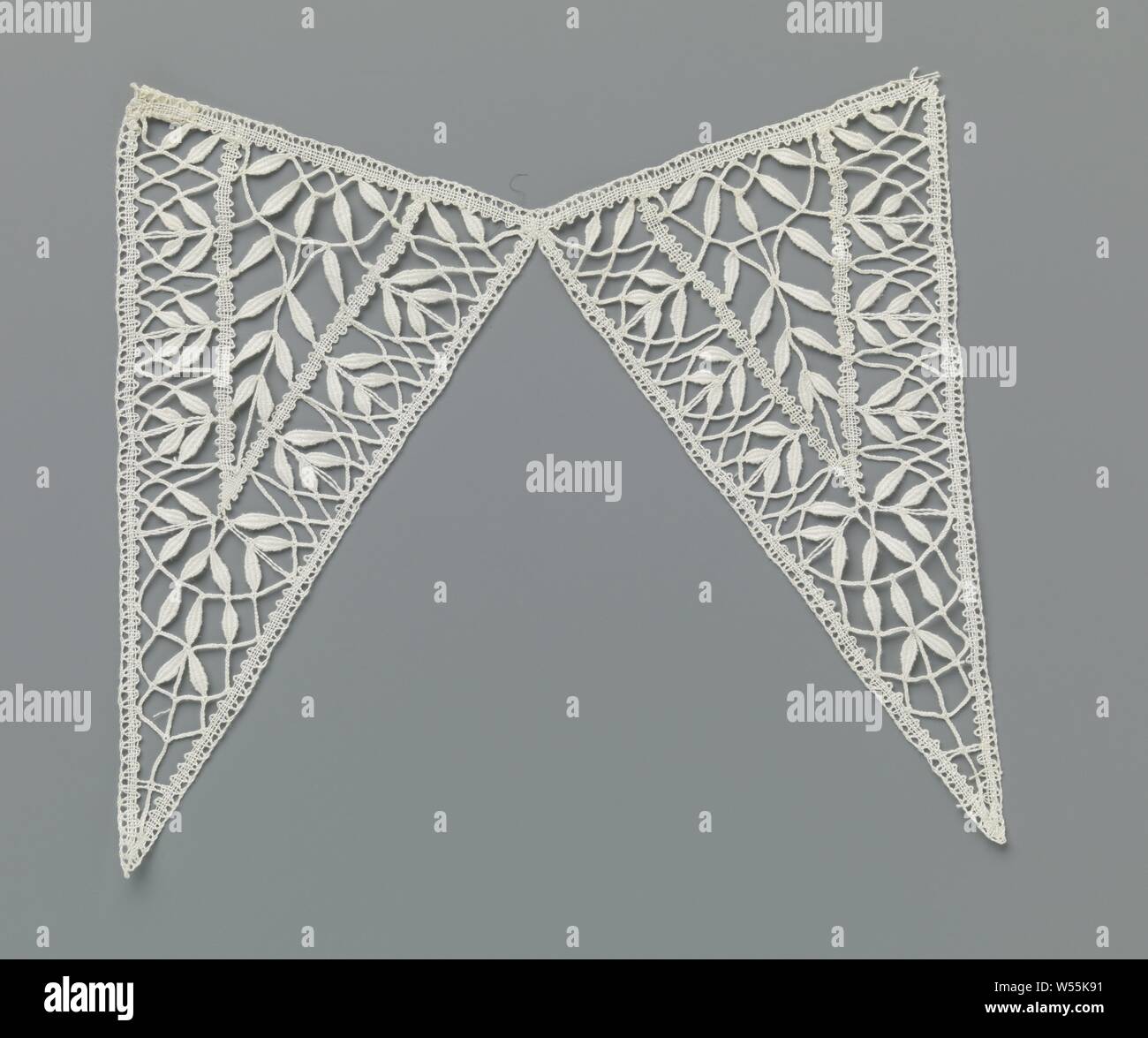 Two pointed leaves hi-res stock photography and images - Alamy