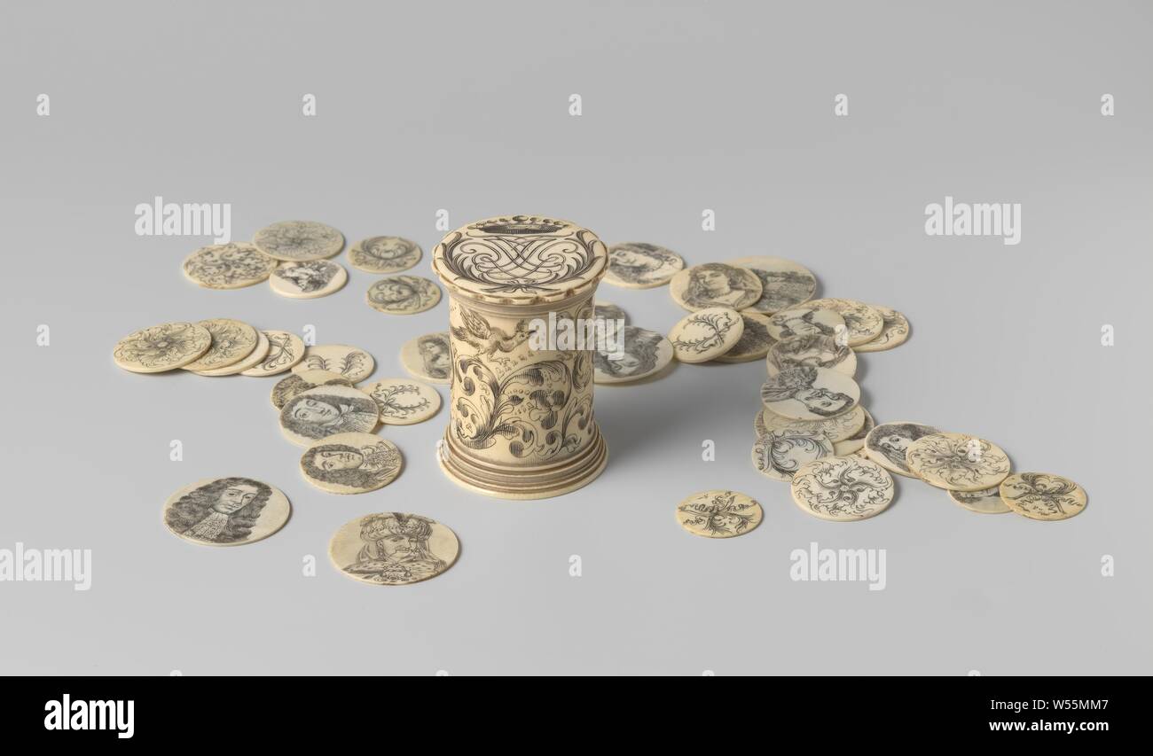 Ivory game box hi-res stock photography and images - Alamy