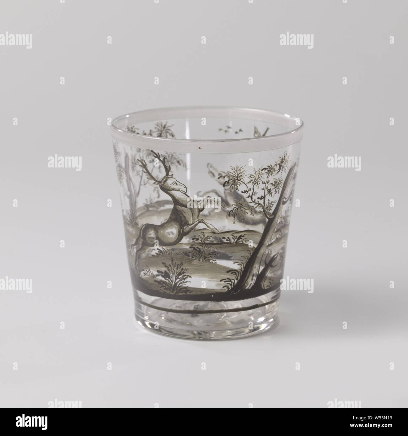 Matte cut trim hi-res stock photography and images - Alamy