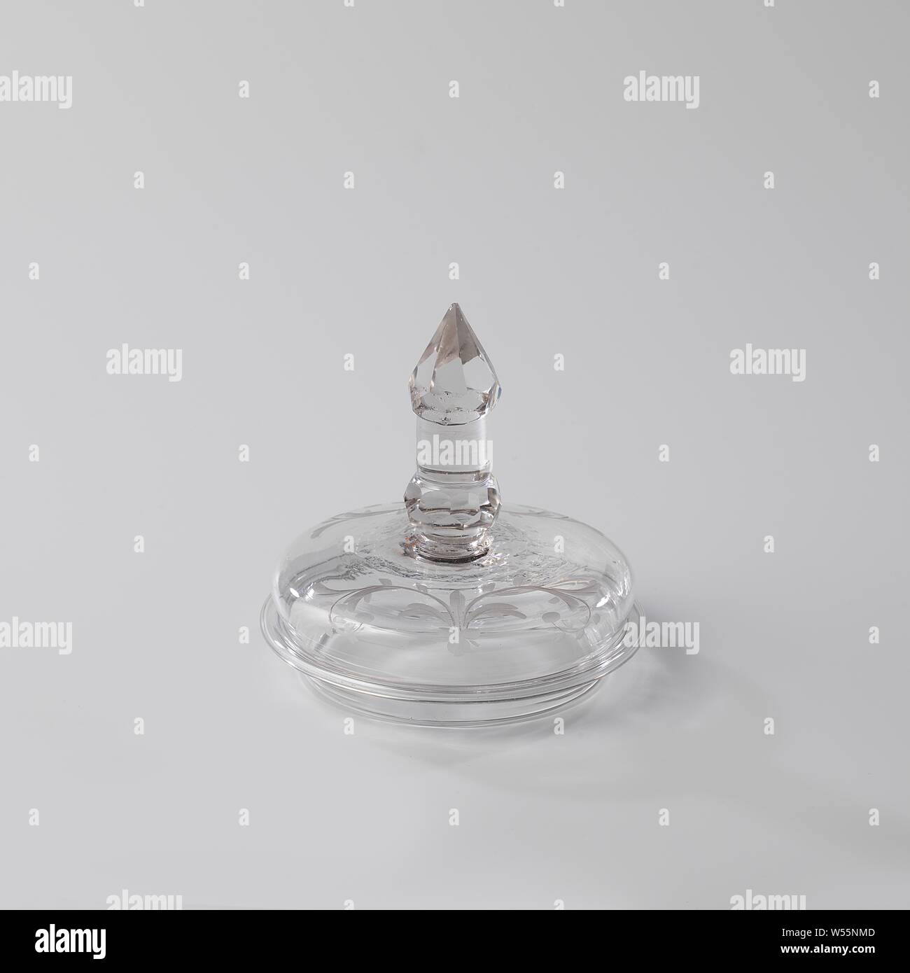 Short cylinder hi-res stock photography and images - Alamy