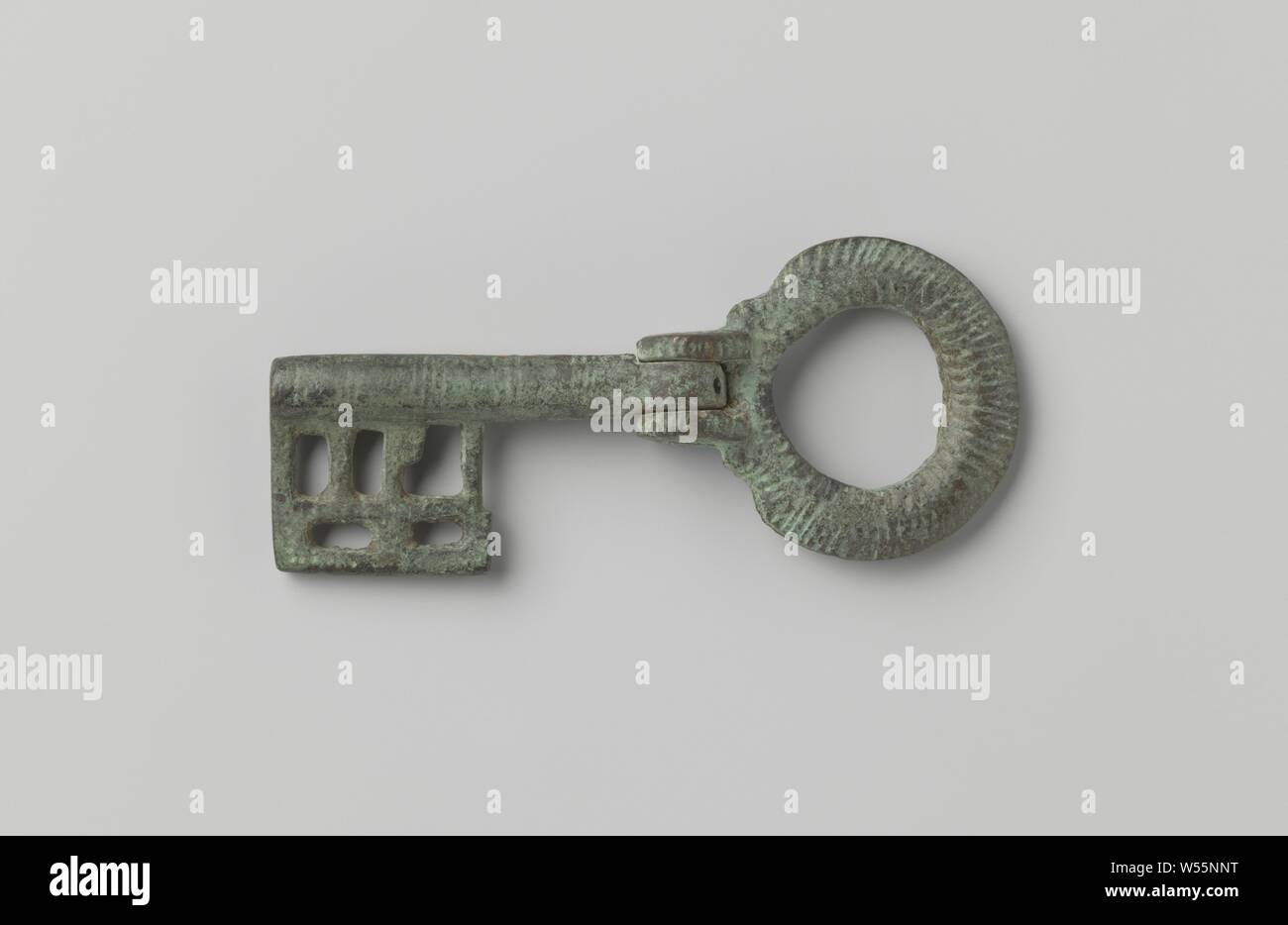 Annular grooved hi-res stock photography and images - Alamy