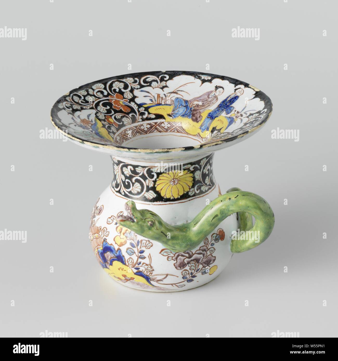 Kwispedoor of Delftware, Kwispedoor of faience. Multicolored painted ...