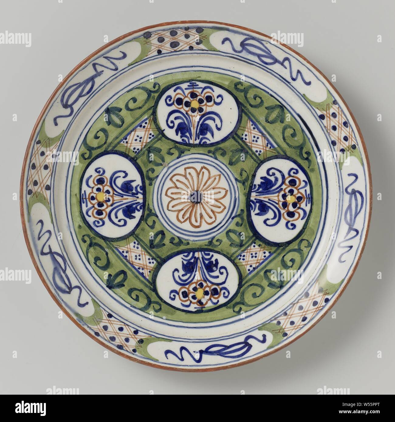 plate, Round plate of multicolored painted faience, with a circle on ...