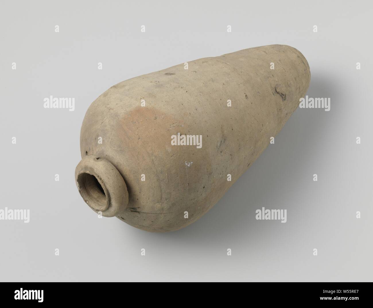 Tapering pot hi-res stock photography and images - Alamy