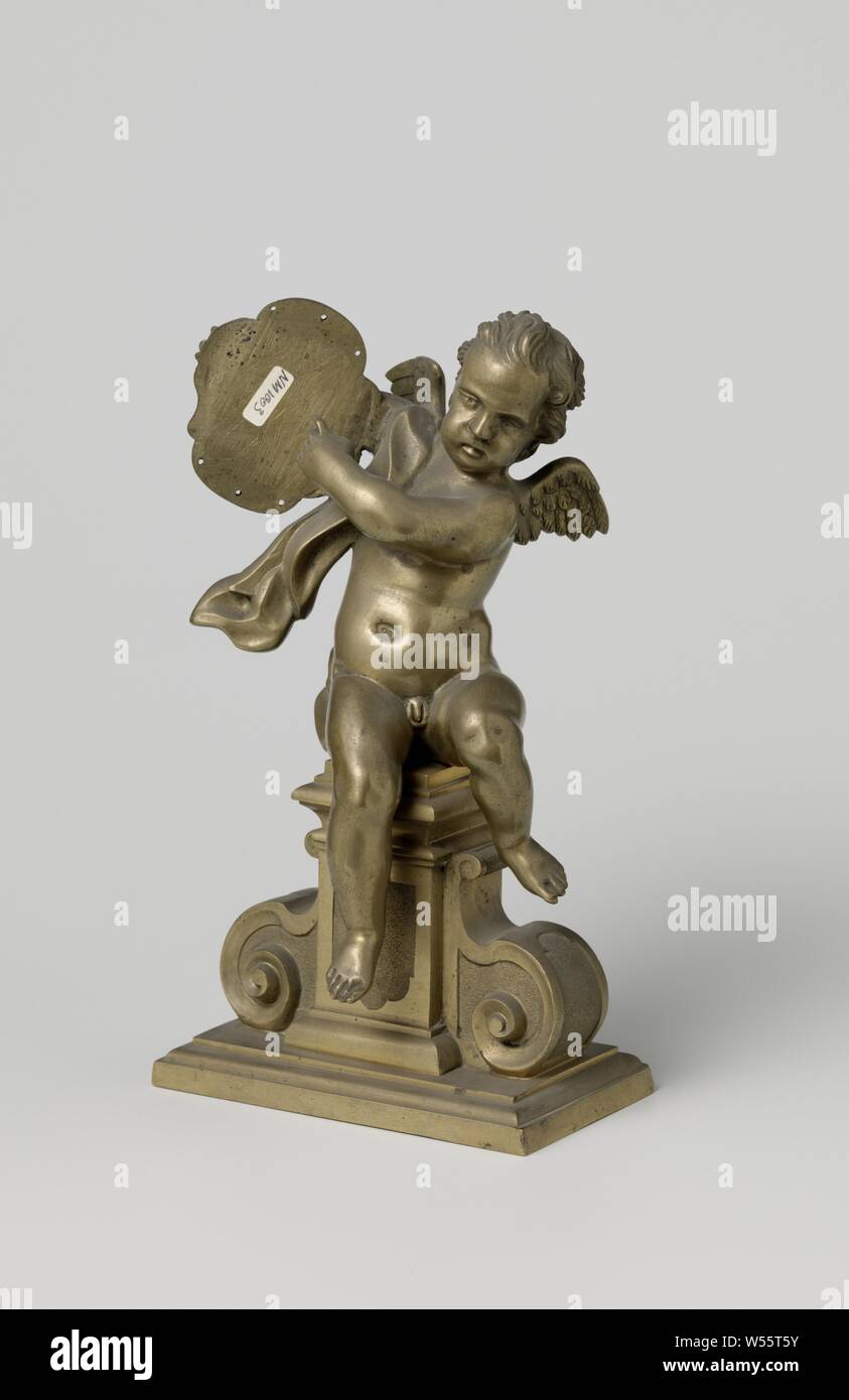 Angel on base object hi-res stock photography and images - Alamy