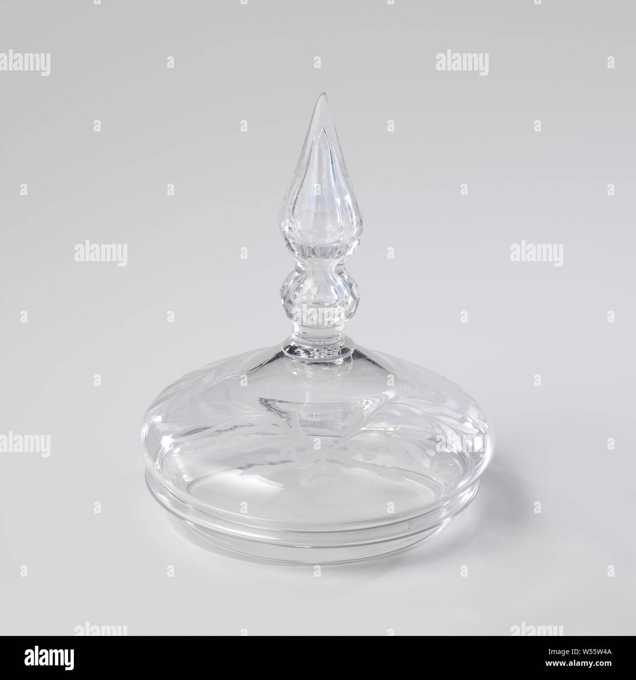 Lid of a jar, Lid of a jar with a small bent support edge and bent ...