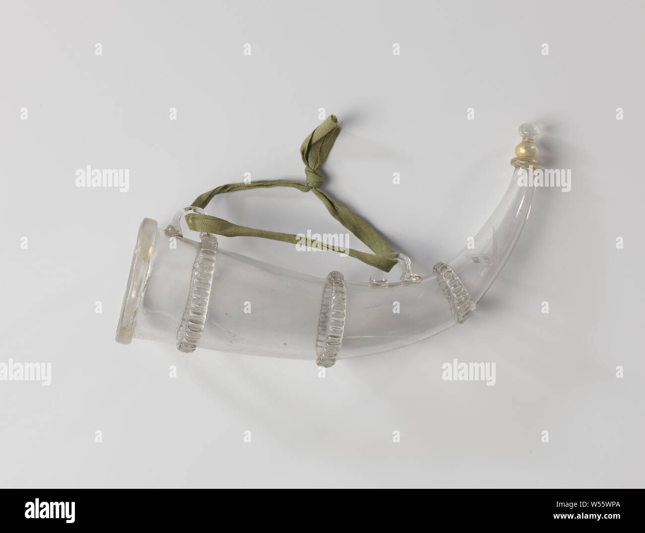 Body three ribbed glass threads hi-res stock photography and images - Alamy