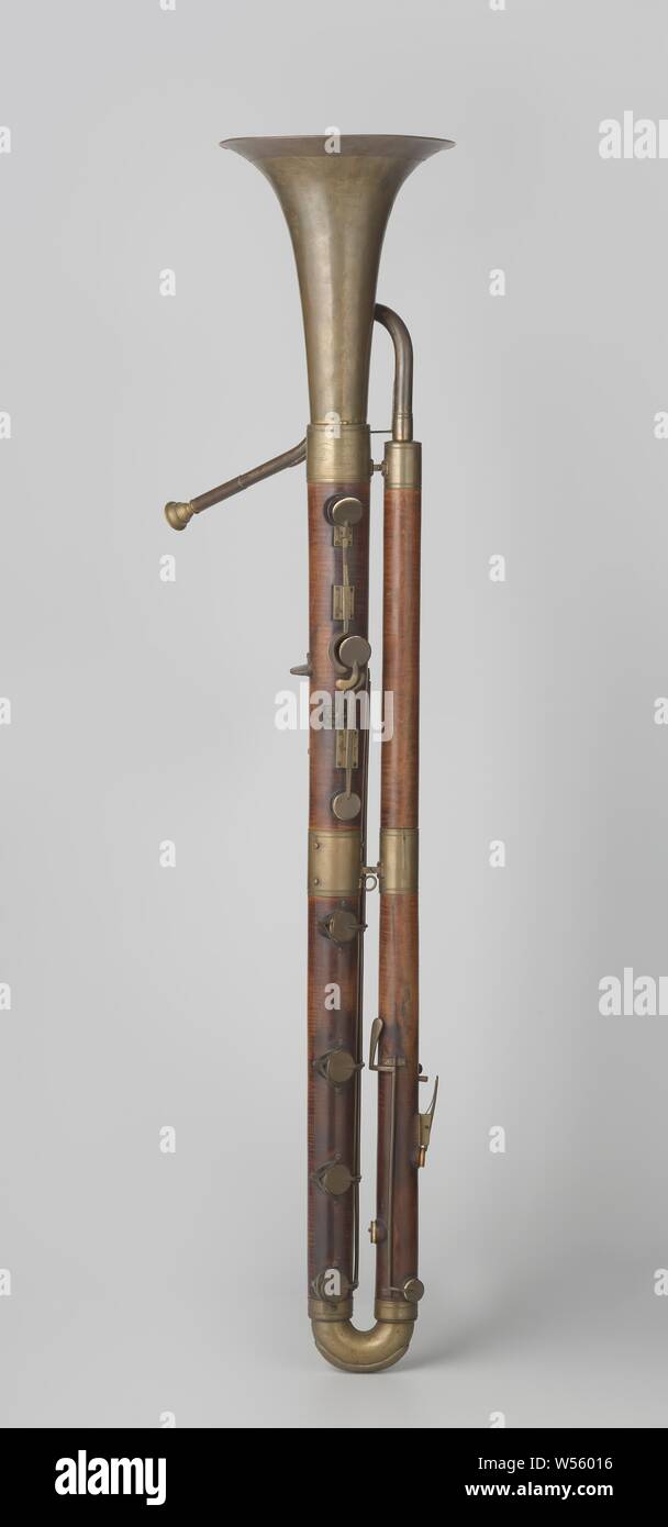 Bass horn hi-res stock photography and images - Alamy