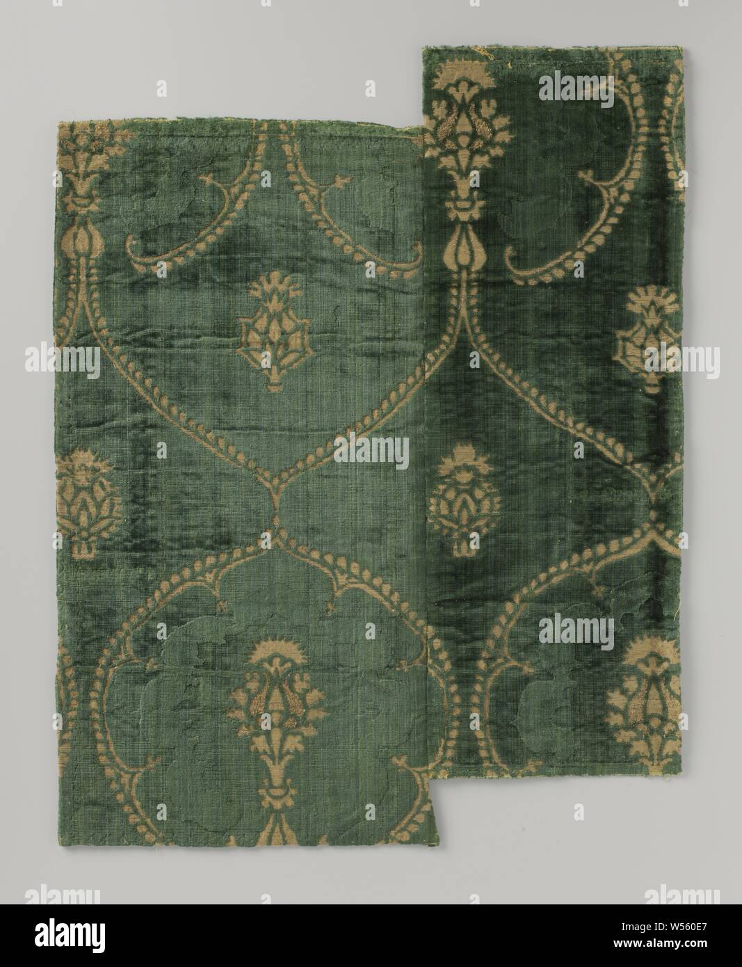 Green velvet brocade hi-res stock photography and images - Alamy