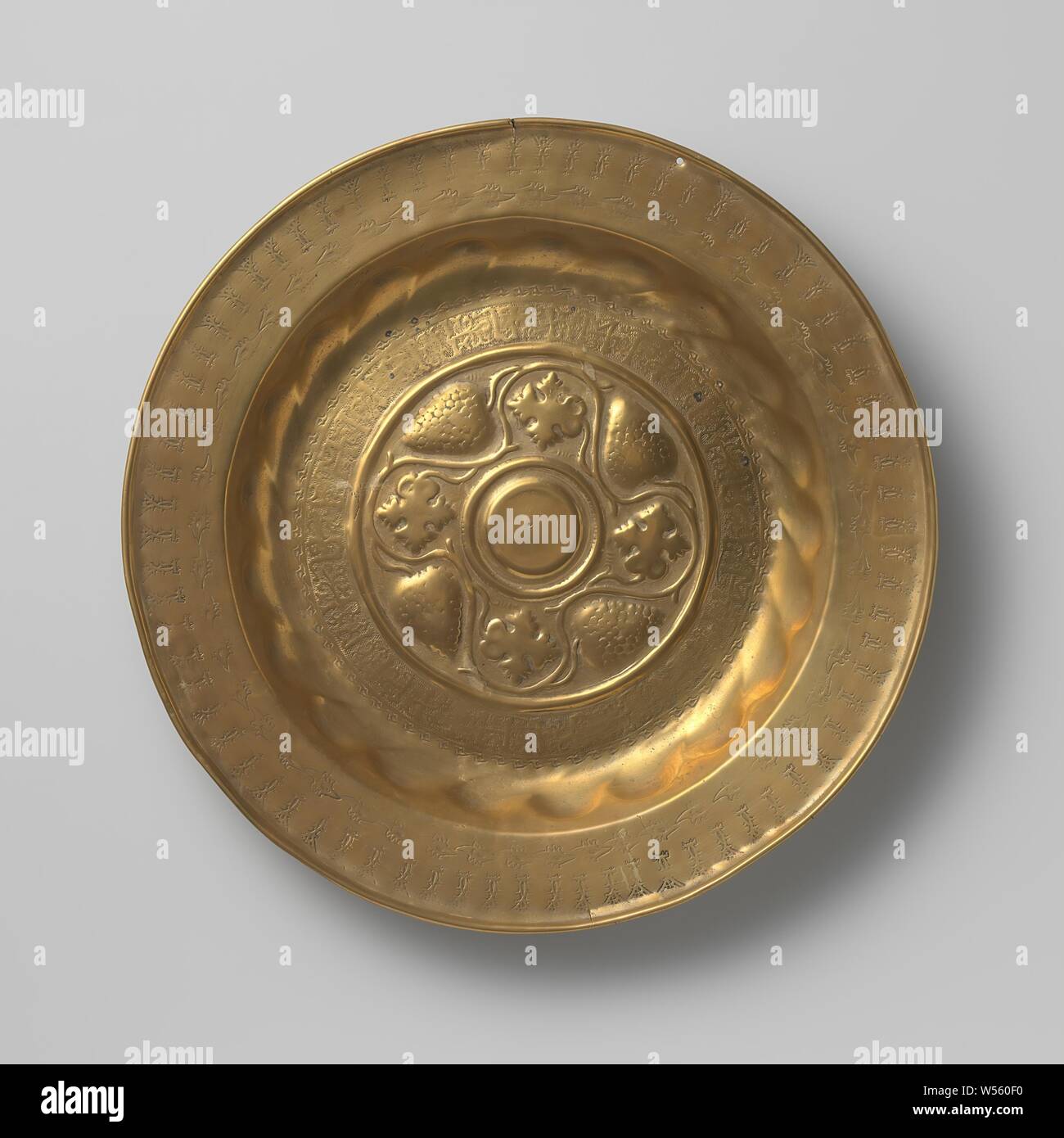 Vine forms hi-res stock photography and images - Alamy