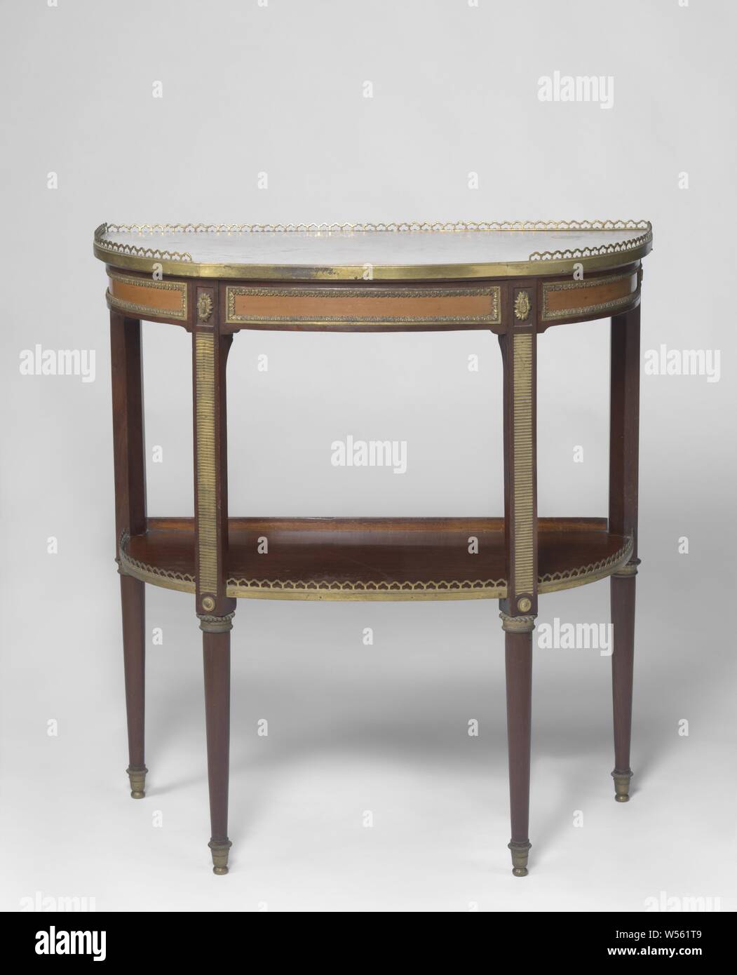 Penant table glued hi-res stock photography and images - Alamy