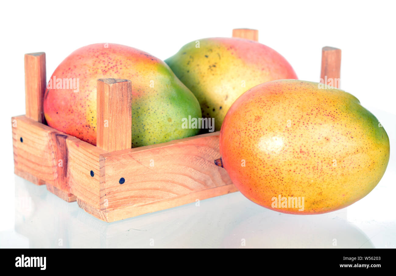 mango in crate on table Stock Photo - Alamy