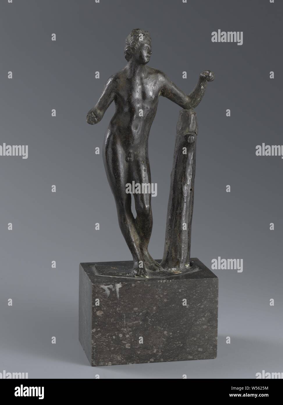 Apollo standing next hi-res stock photography and images - Alamy