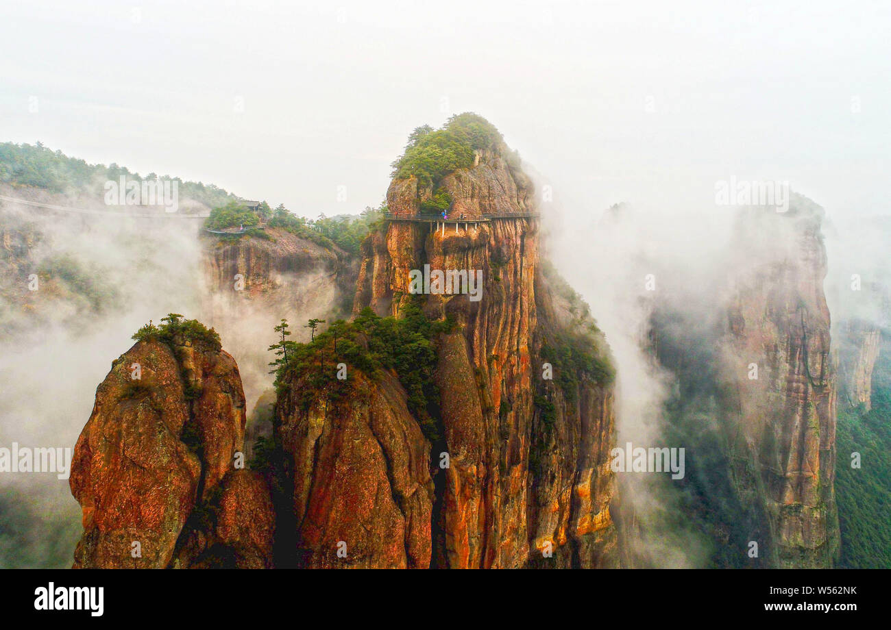 Floating city china clouds hi-res stock photography and images - Alamy