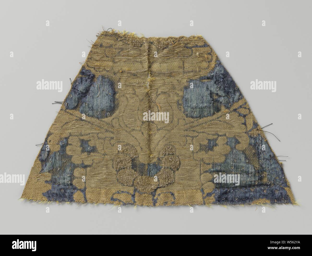 Blue velvet brocade hi-res stock photography and images - Alamy