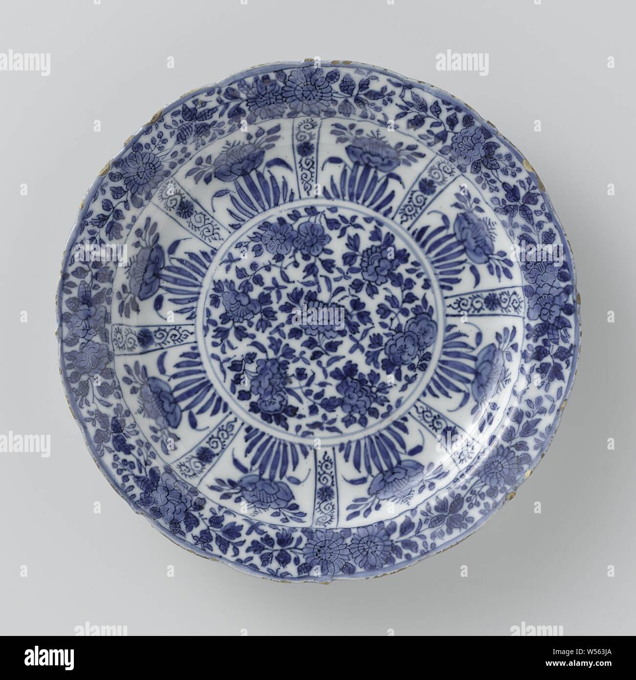 faience plate with flower decoration, faience plate with flower ...